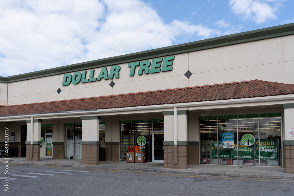 Orlando, Florida, USA - January 5, 2022: A Dollar Tree store in Orlando ...