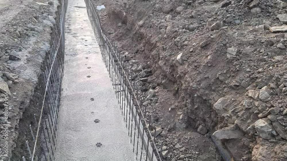 Stockvideo RCC Drain base Slab. Rebar for construction of reinforced ...