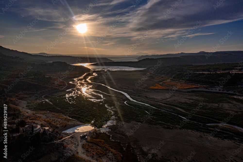 Embalse del Negratin | Embalse del Negratin in Spanien aus der Luft ...