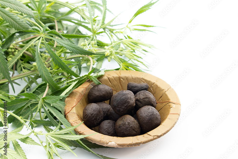 Bhaang Ki Goli Or Bhang Ka Gola Is Made Of Is Herbal Edible Balls Made ...