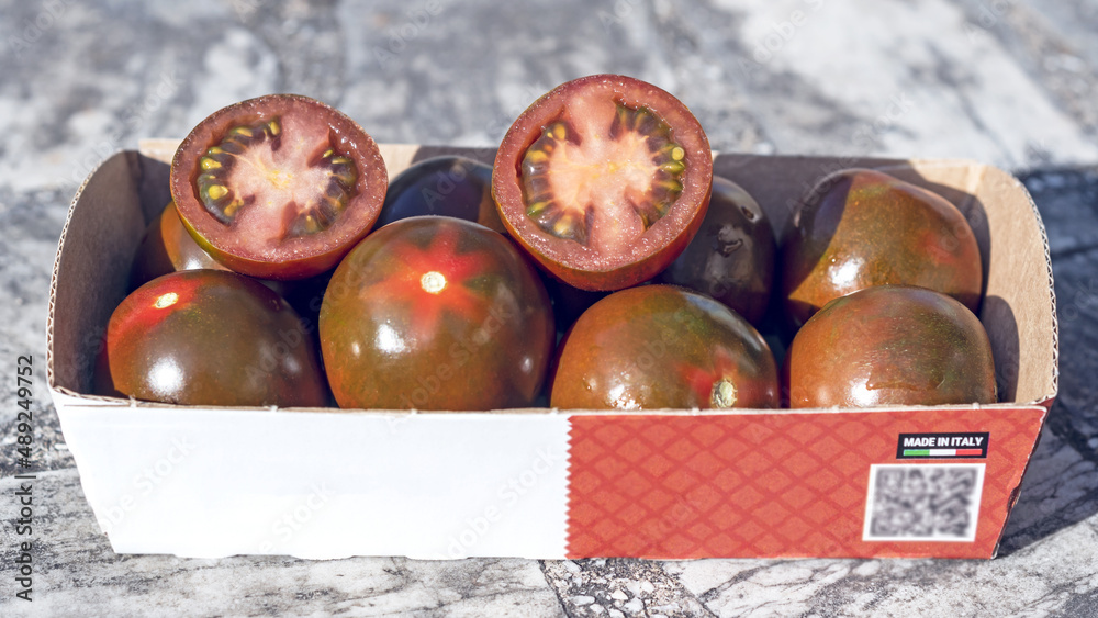 Camone tomato King Creole,a variety scarlet in color with green shades ...