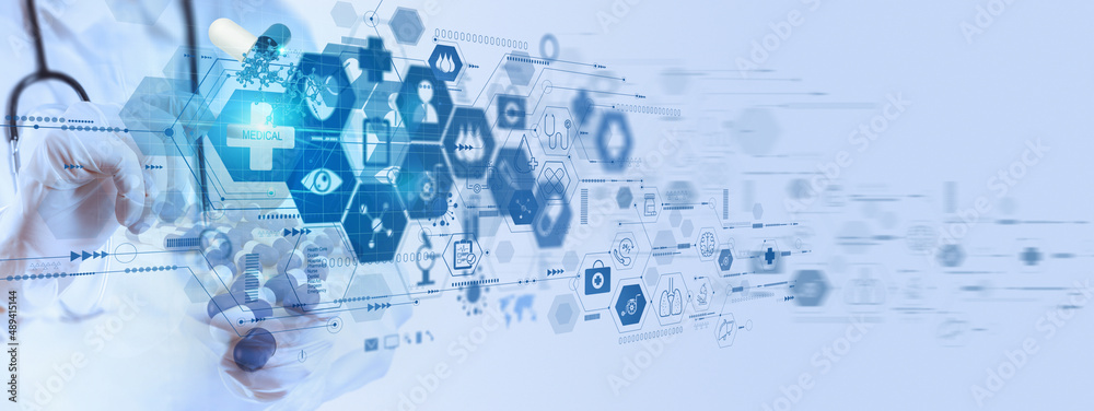 Medicine doctor using modern Vr computer diagnose virtual electronic ...