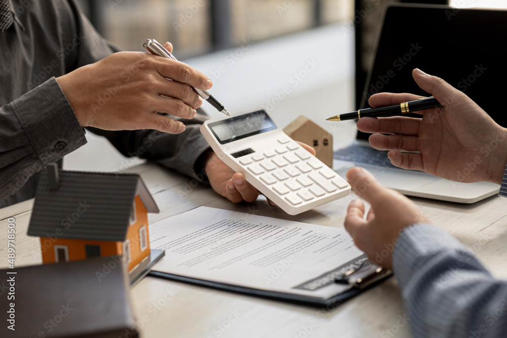 A rental company employee is calculating the cost for the customer to ...