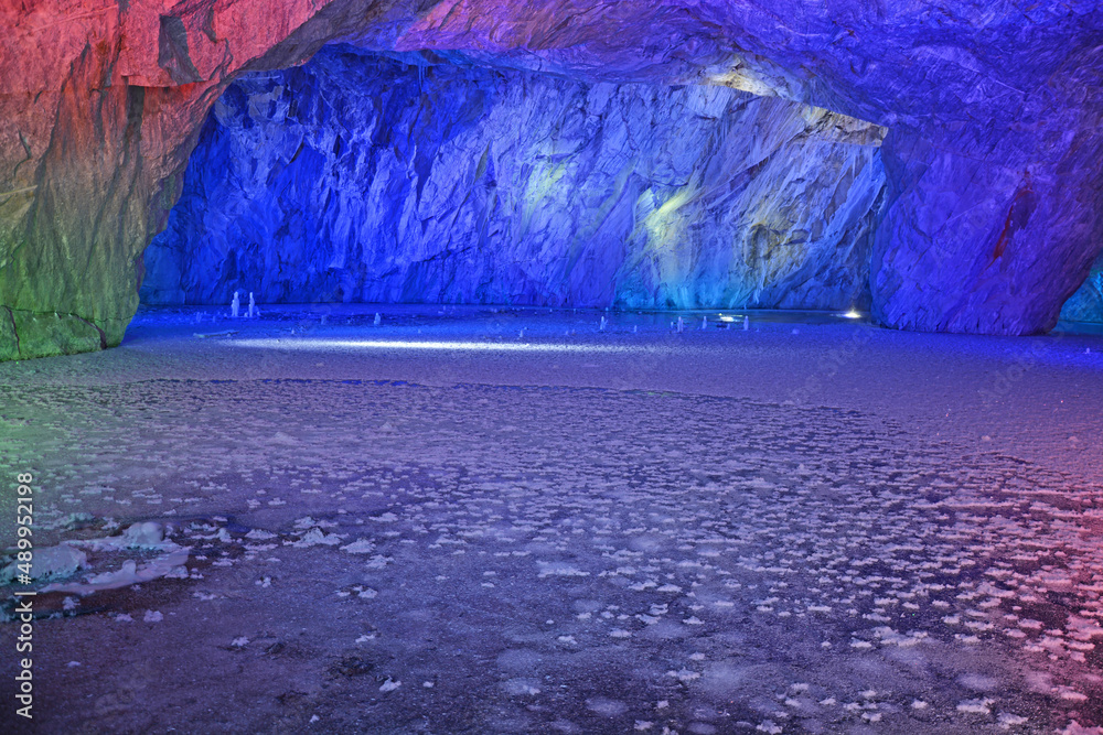 The most beautiful landscape inside the Ruskeala marble quarry in ...