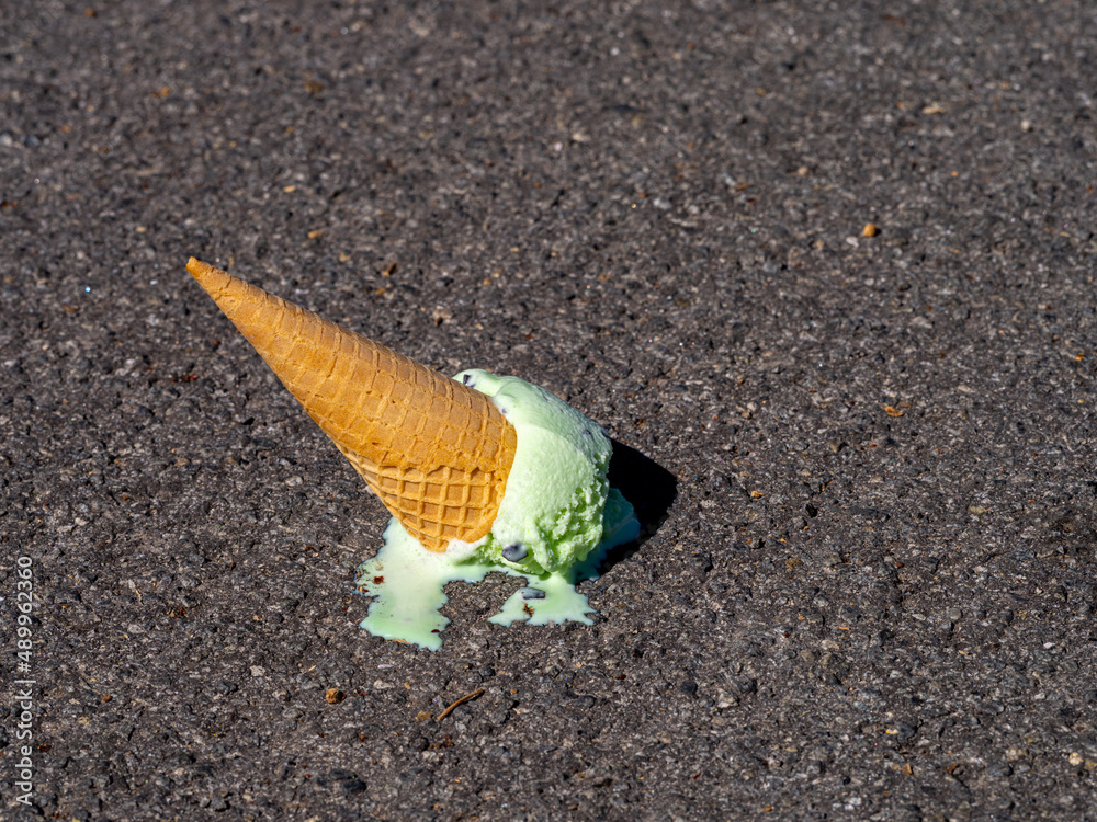 Ice Cream Fell