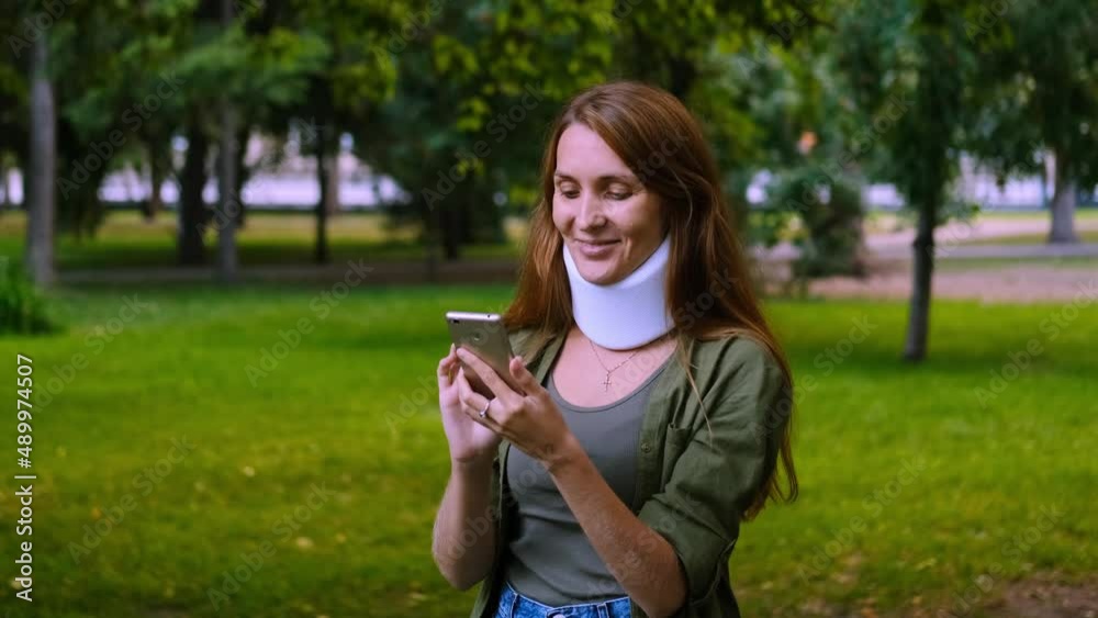 Rotary subluxation atlanta, a woman wears a cervical collar from injury ...