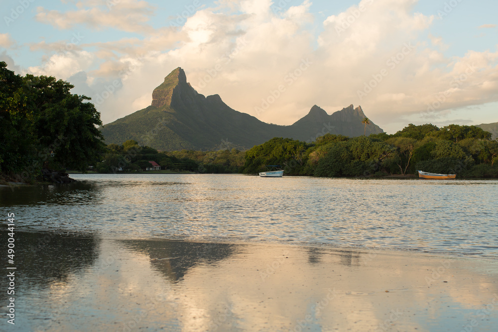 Rempart and Mamelles peaks, from Tamarin Bay where the Indian Ocean ...