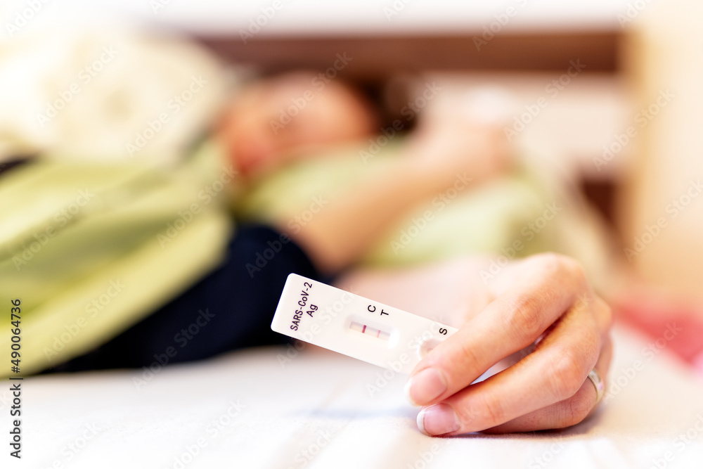 Patient with coronavirus Covid-19 lying in bed with positive test ...