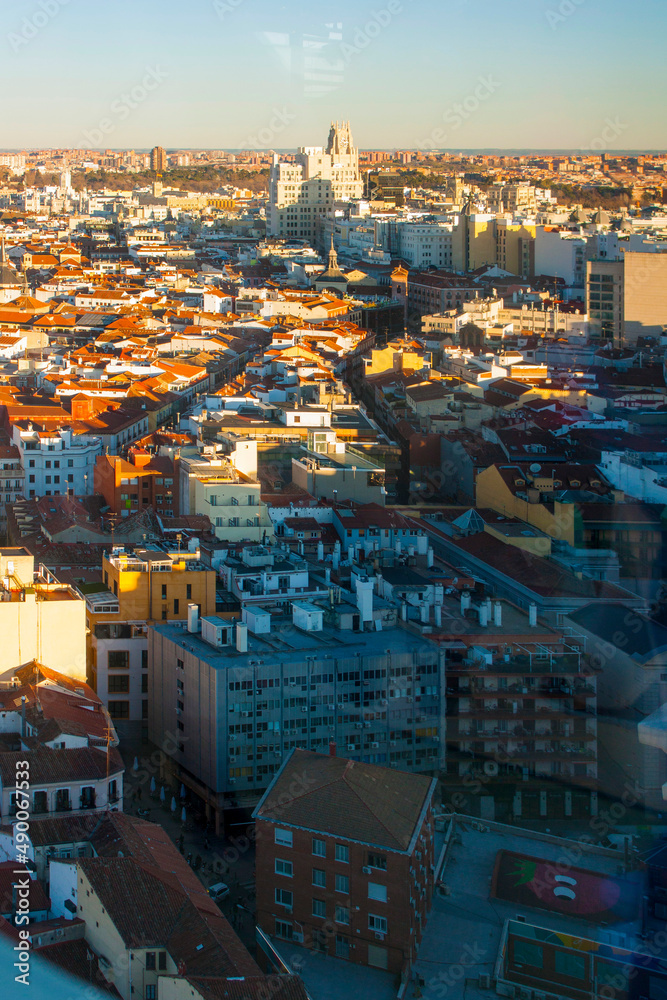 Rooftop 360º, desde el Hotel Riu, en la Plaza de España de Madrid ...
