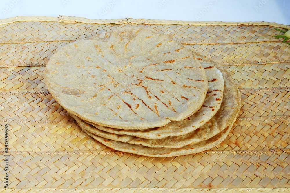 indian gujarati traditional food roti,rotla or indian flat bread Stock ...