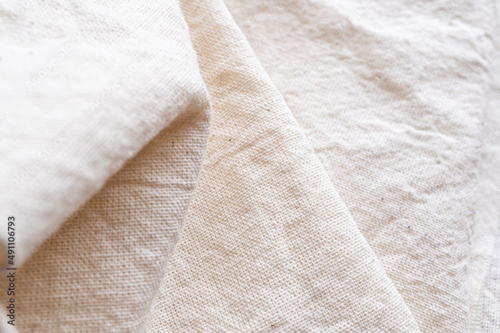 textura de tela de manta cruda con dobleces, color crema para bordado o ...