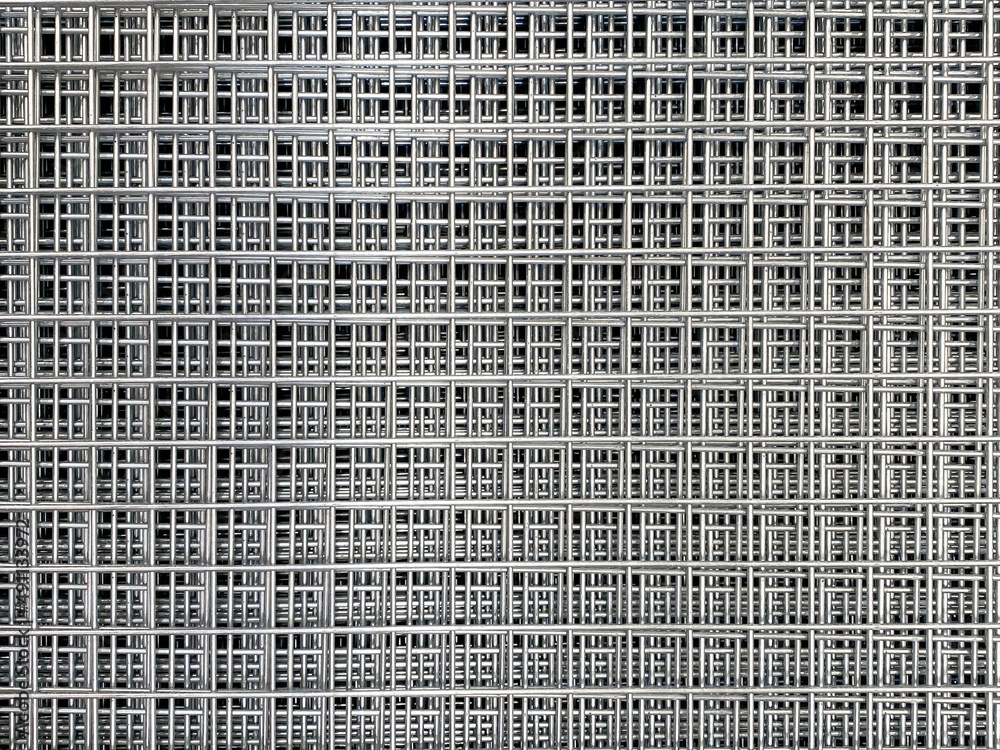 Wire mesh used as part of the main structural component in floor slab ...