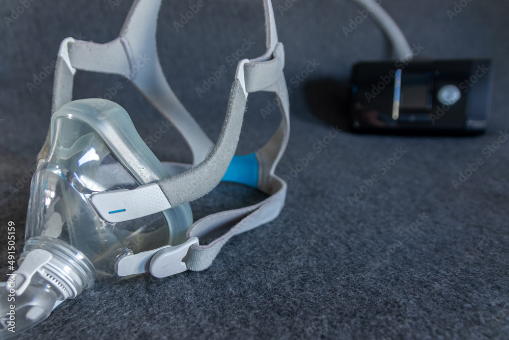 CPAP mask with a full face mask cpap machine against obstructive sleep ...