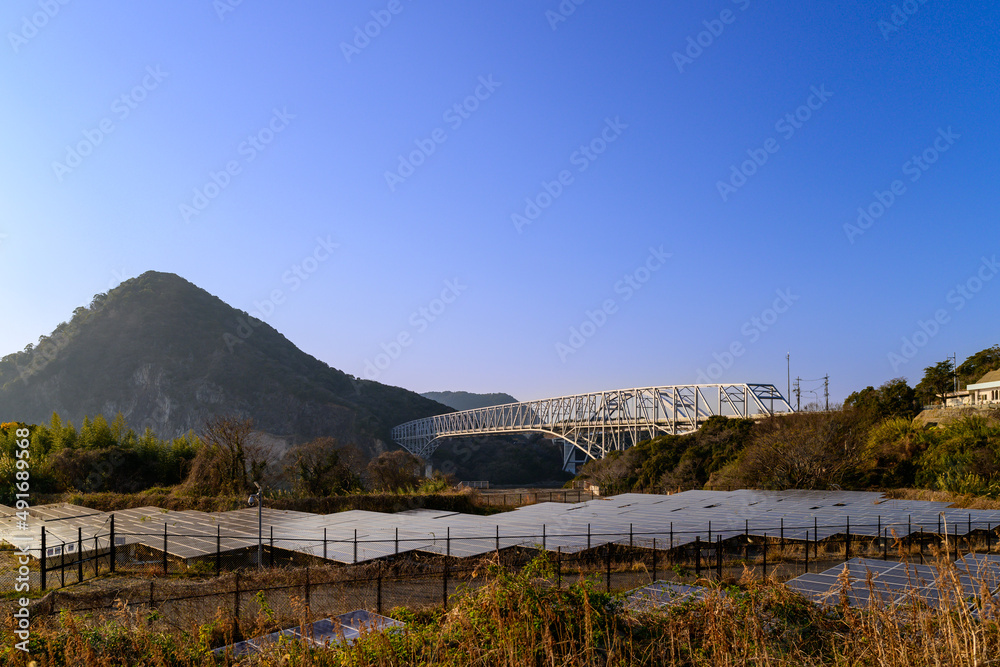 夕暮れの天草五橋「新1号橋・1号橋)(天門橋)」風景 Amakusa Five Bridges at dusk "New No. 1 ...