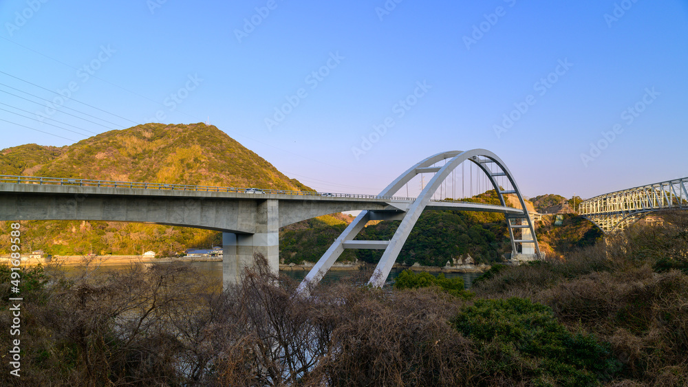 夕暮れの天草五橋「新1号橋・1号橋)(天門橋)」風景 Amakusa Five Bridges at dusk "New No. 1 ...
