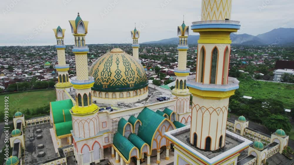 Islamic Center Lombok is a big Mosque in Mataram, Landmark Lombok ...