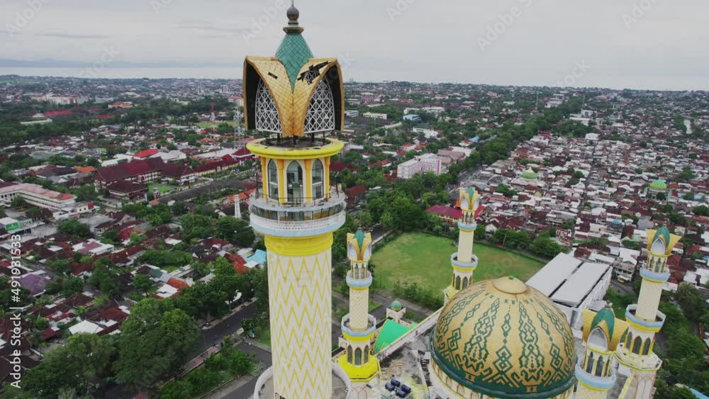 Islamic Center Lombok is a big Mosque in Mataram, Landmark Lombok ...