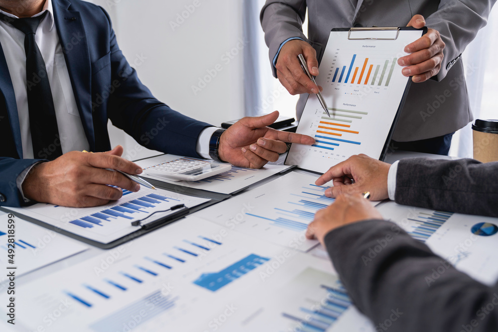 Business team presentation meeting Asian Men Finance Executive ...
