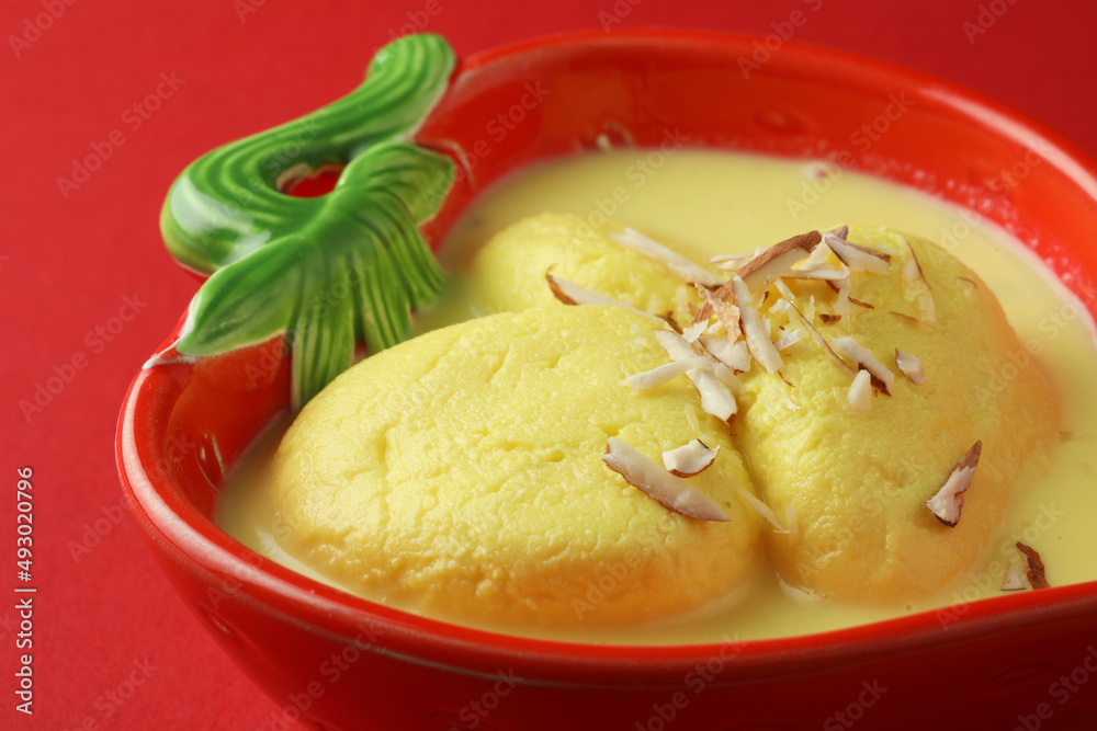 Rasmalai, Rossomalai, Roshmolai, Rasamalei is a very popular Indian ...