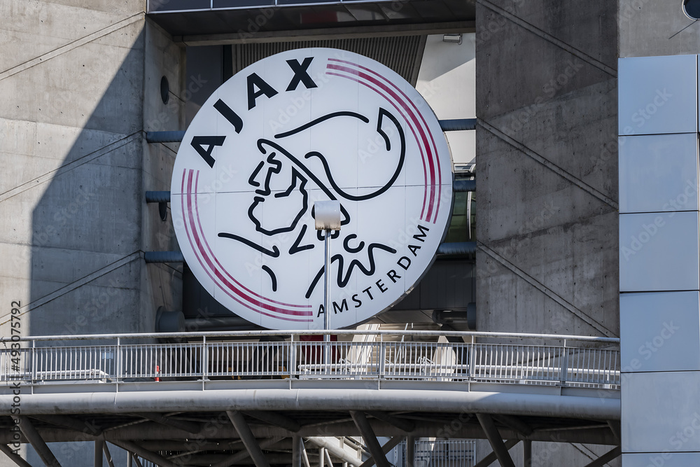 Amsterdam Arena (Johan Cruyff ArenA) stadium - largest stadium in ...