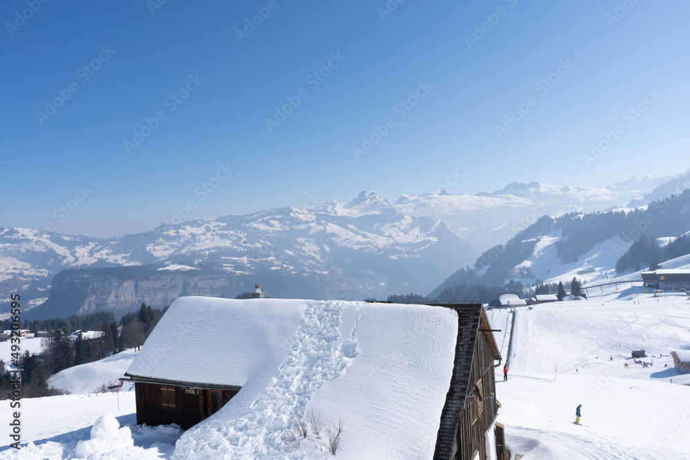 Foto de Winter sports on Mount Stoos, Authentic and genuine, the ...