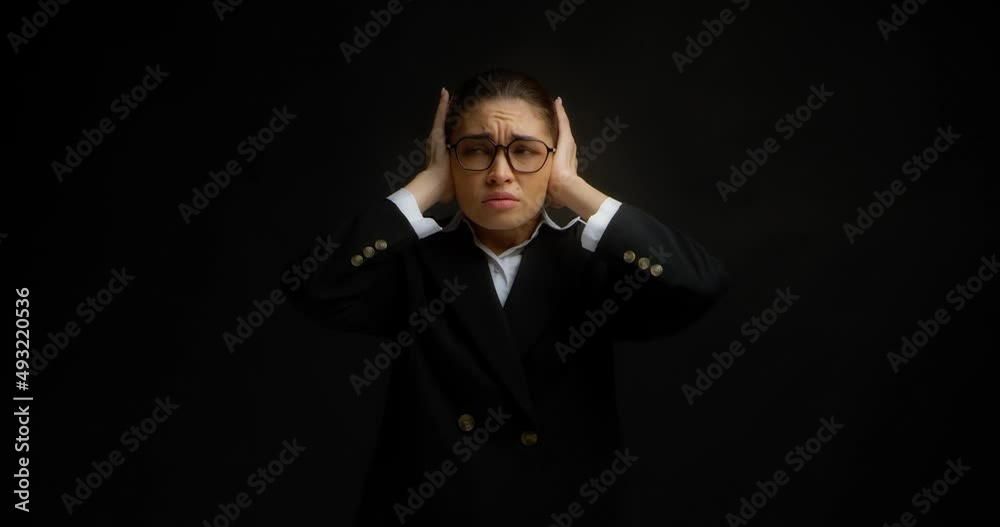 Vídeo do Stock: Young Asian woman in glasses and office clothes ...