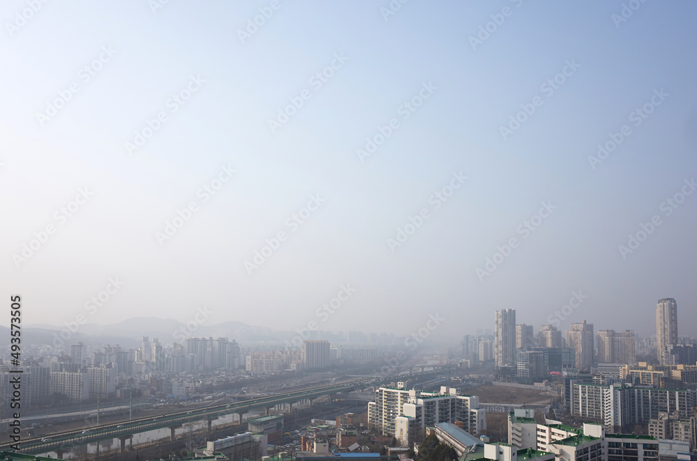 Korea Seoul, environmental pollution due to fine dust is serious now ...