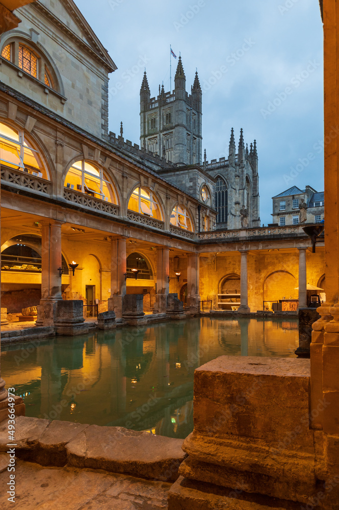 Bath town, UK. Evening sightseeing of restored in Victorian times ...