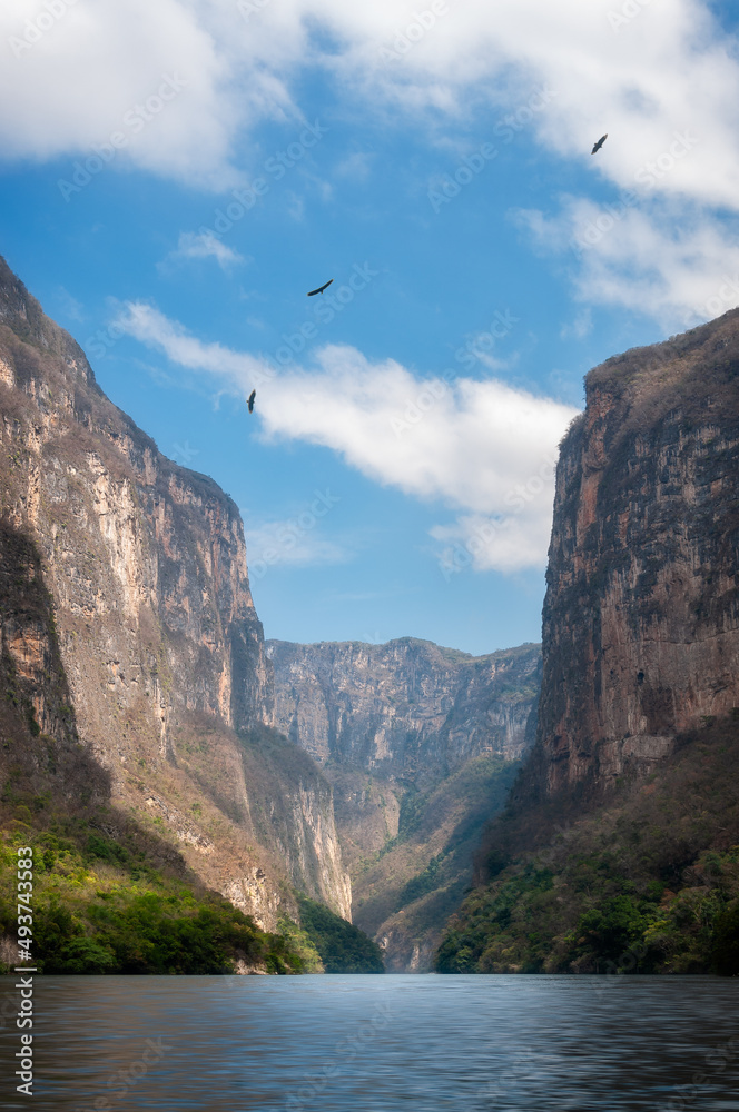 The Sump Canyon is the most spectacular part of the Sumidero Canyon ...