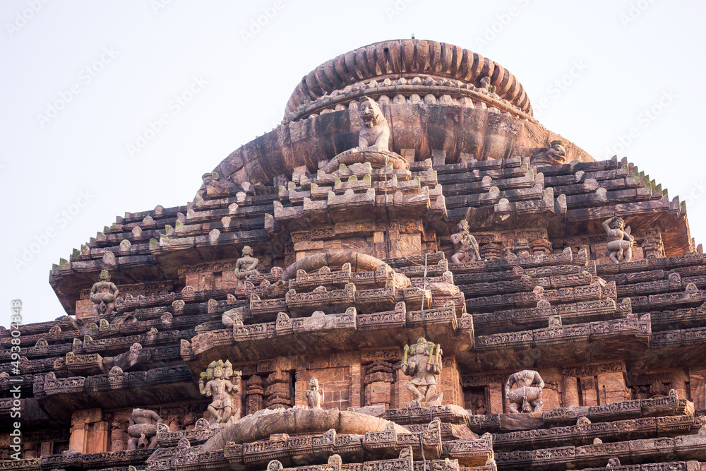 Figures of musicians and warriors at the ancient 800 year old Hindu Sun ...