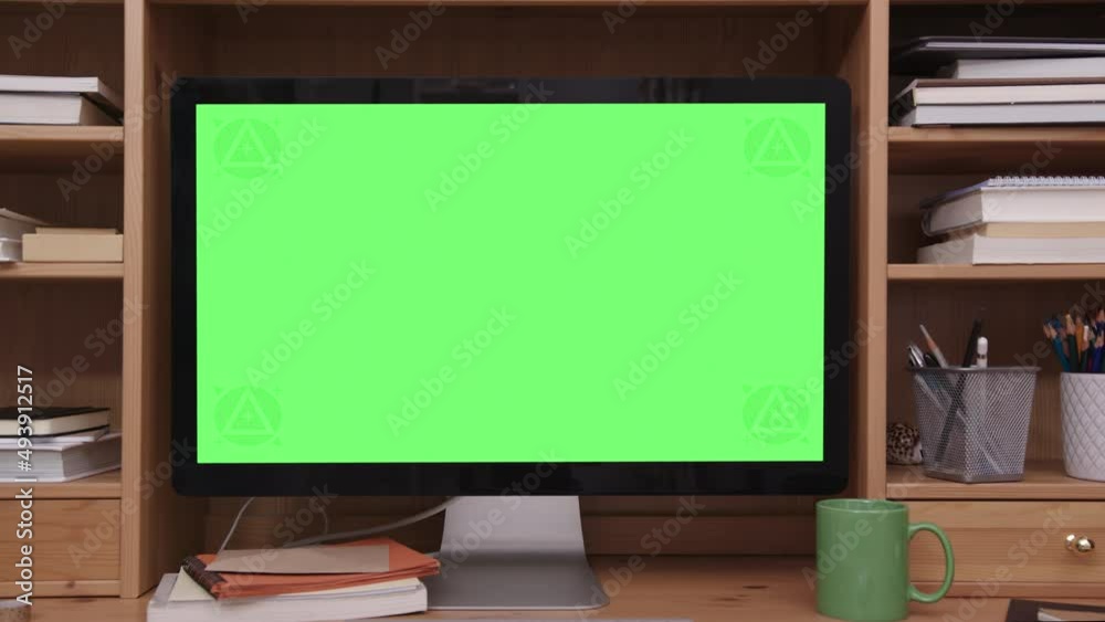 Desktop Computer with Green Screen in Home Office Interior Stock ビデオ ...