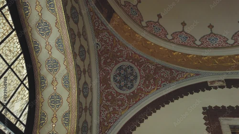 STANBUL, TURKEY: Traditional Turkish medieval ceiling in Topkapi Palace ...