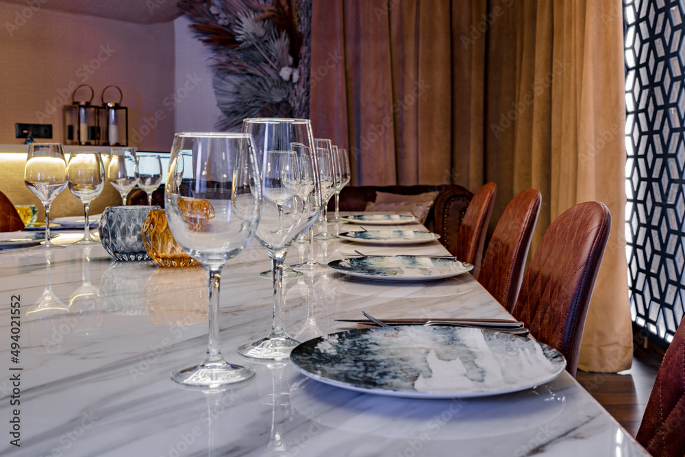 Trendy interior design of modern restaurant with served tables Stock ...