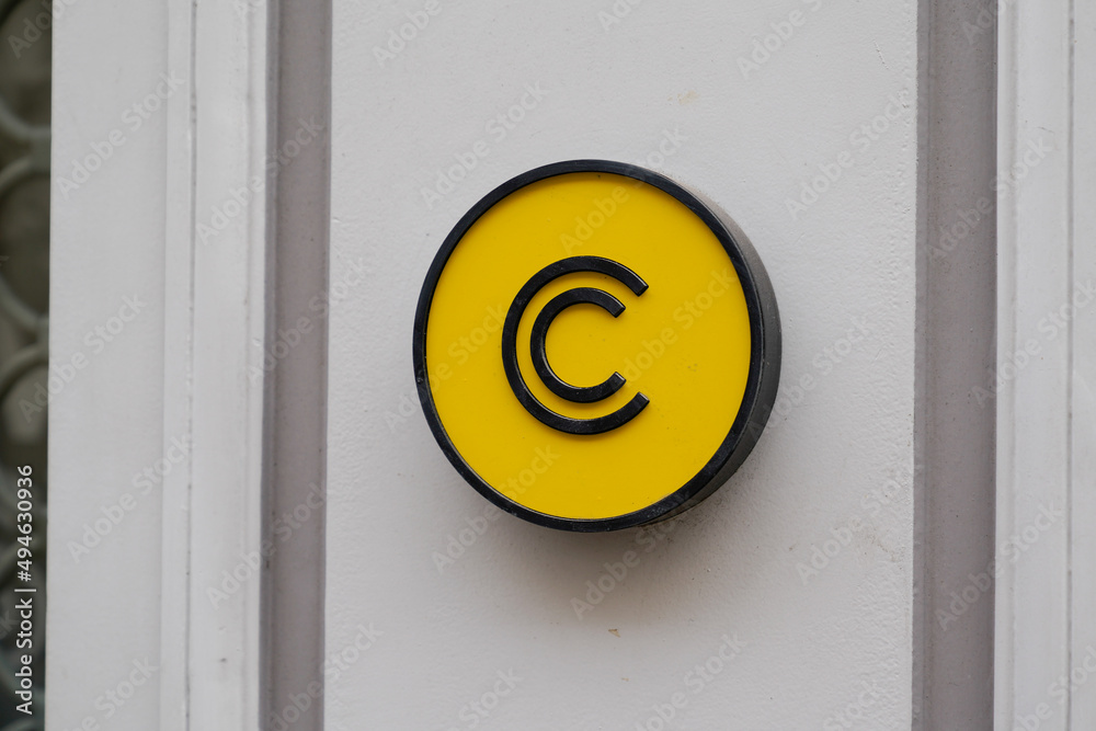 cache cache logo store c text and sign brand facade shop women clothes ...