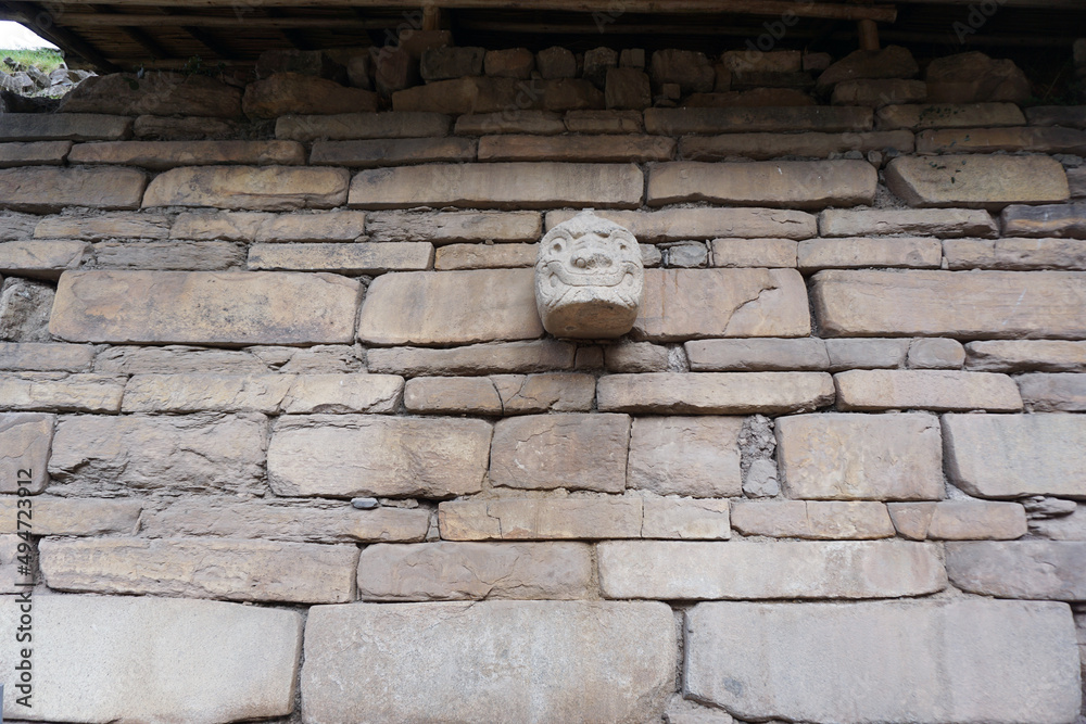 Foto de Chavin nail head in archaeological monument of Chavín de ...
