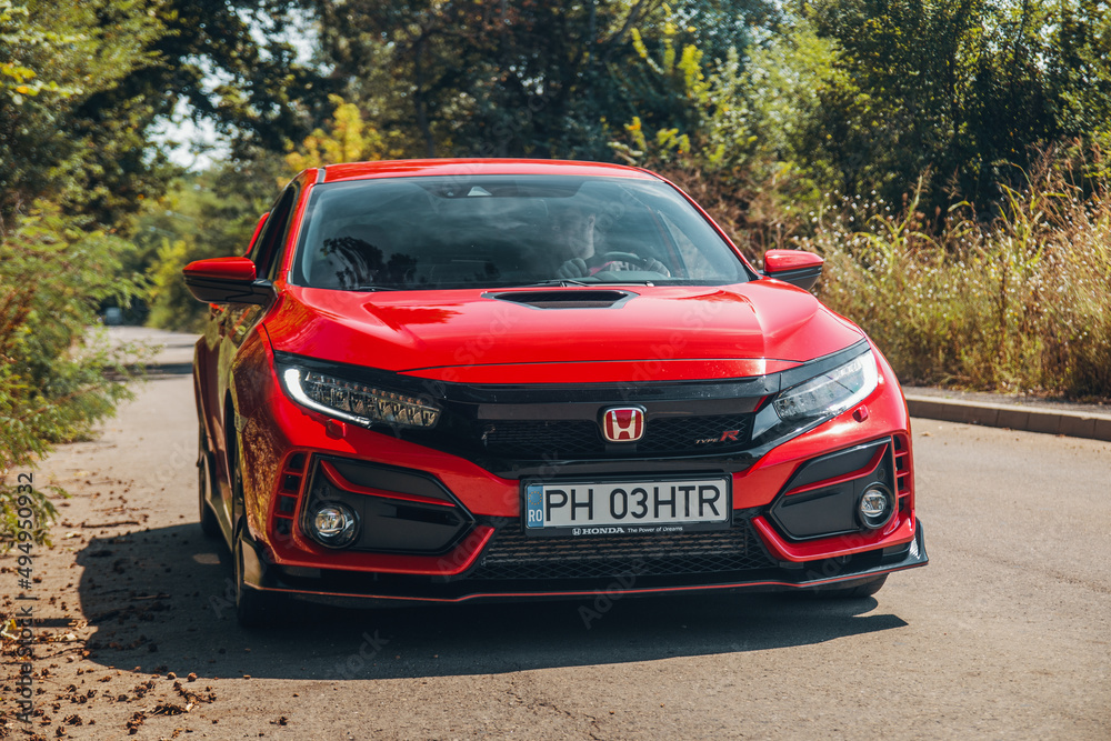 Honda Civic Type R Ultimate Edition front view, grille, headlights and ...
