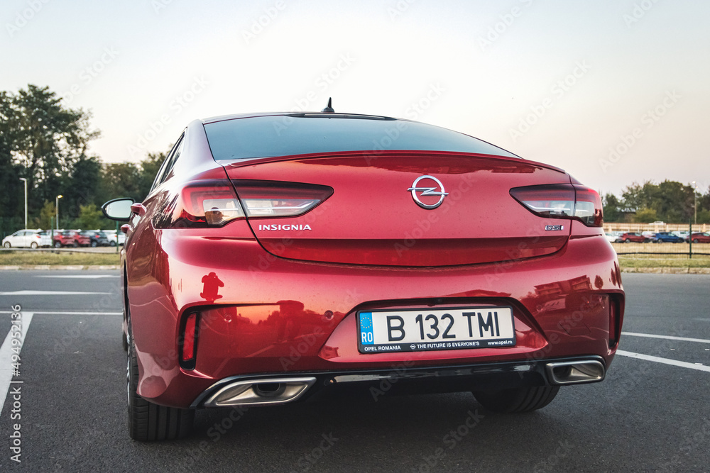 Opel Insignia GSI rear view, stop lights, wheel and exhaust details ...