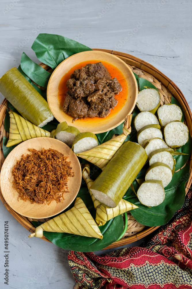 Traditional Muslim food popular among Malaysians. Lemang, Ketupat Palas ...