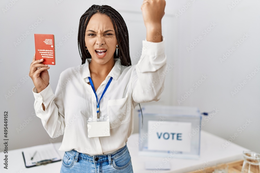 Fotografia do Stock: Young african american woman at political campaign ...