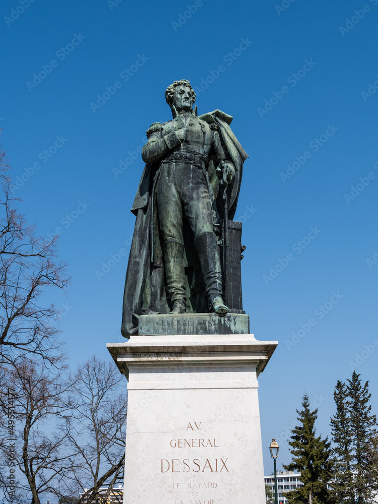 Statue du Général DESSAIX à Thonon les Bains Photos | Adobe Stock