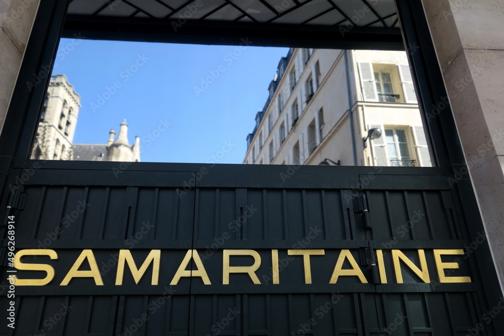 La Samaritaine. Façade ancienne du grand magasin La Samaritaine fondée ...