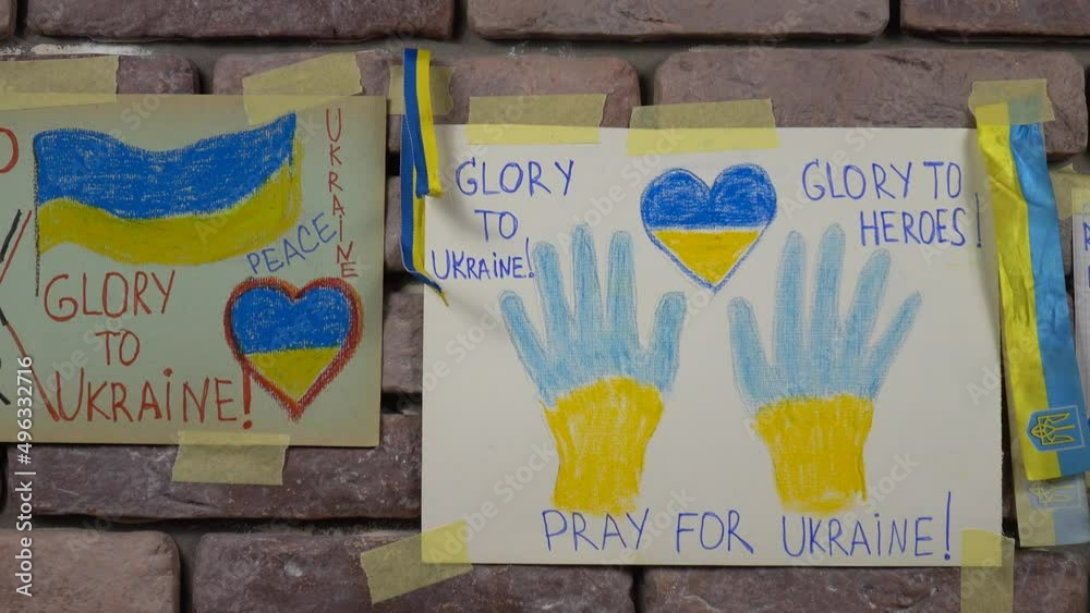 Ukrainian children's drawings for peace against the 2022 Russo ...