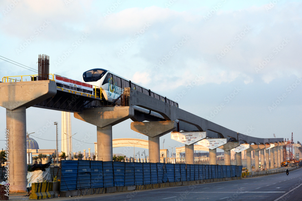 Fotka „Cairo, Egypt, November 5 2021: Cairo monorail on its track on ...