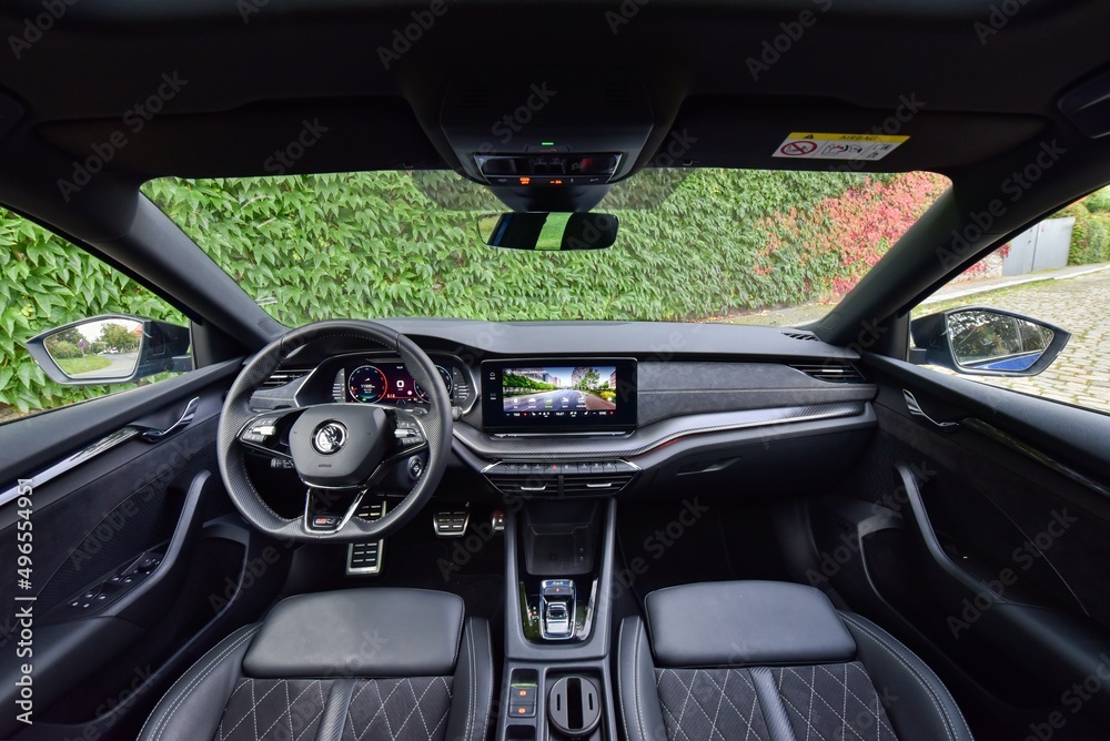 Škoda Octavia Combi RS. The fourth generation of the popular model in ...