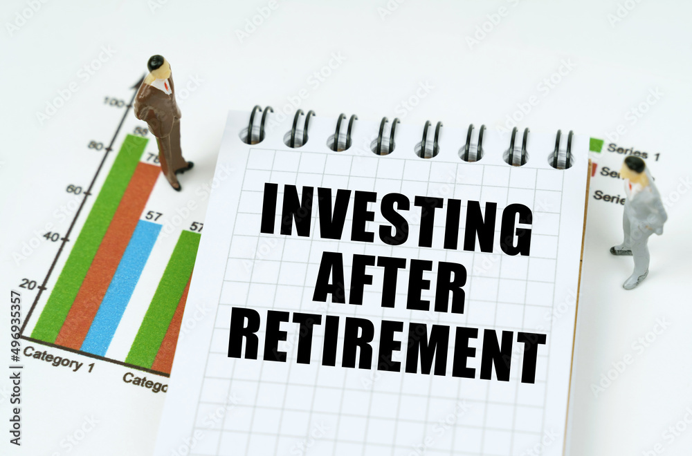 On the chart there are miniature figures of businessmen and a notepad ...