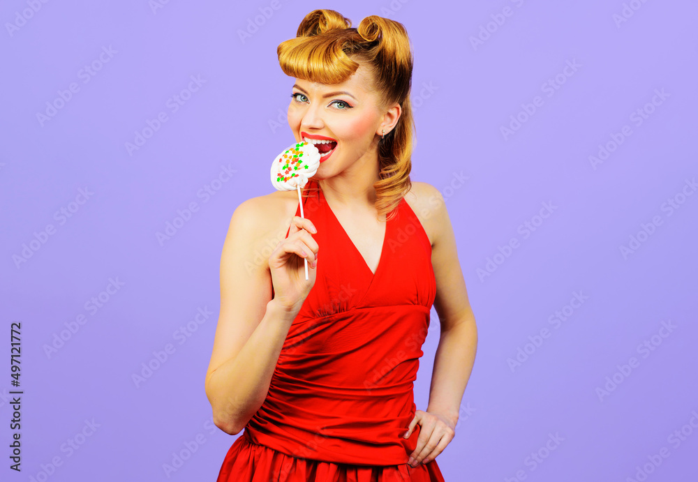 Sexy woman eating lollipop. Beautiful girl with fashion hairstyle eat ...