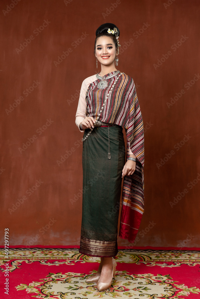 Asian woman wearing traditional thai culture,vintage style,Thailand ...
