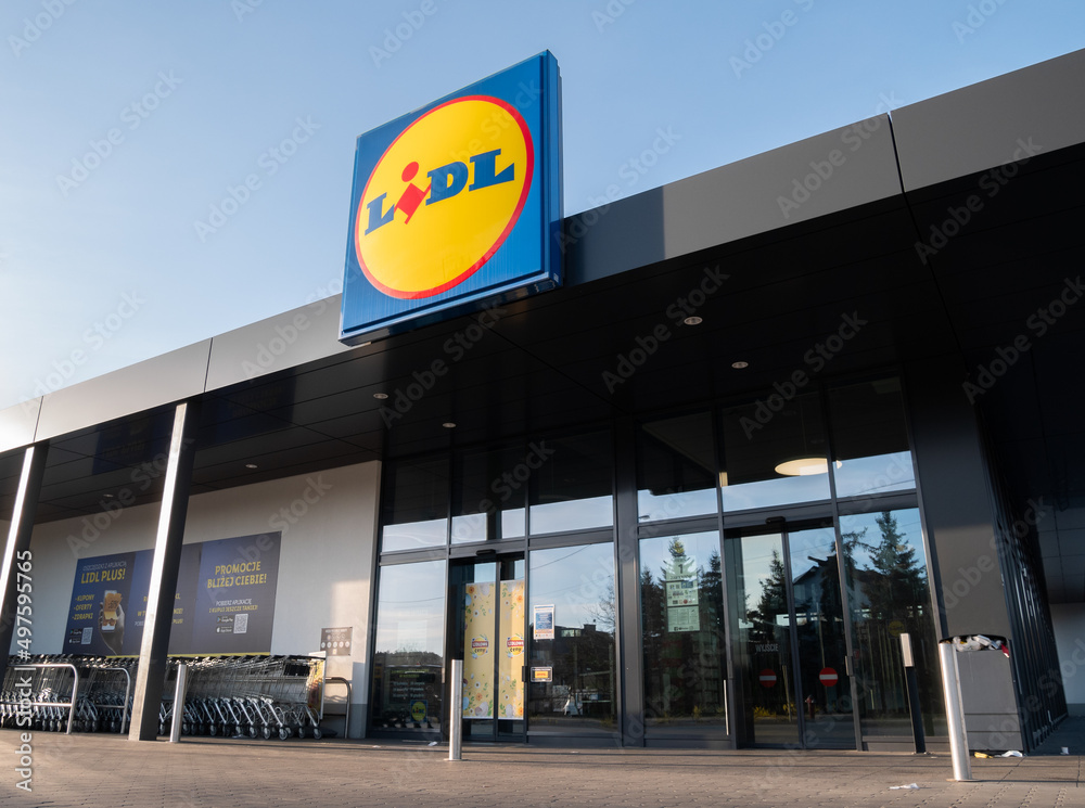 Stockfoto Lidl shop entrance, with brand logo signboard. German ...