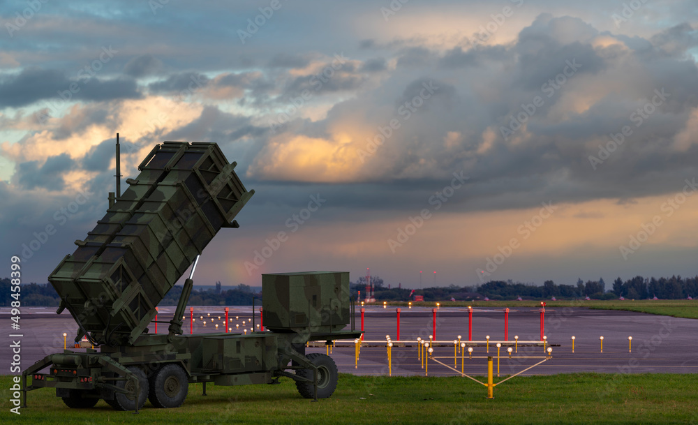 MIM-104 Patriot - American surface-to-air missile system developed by ...
