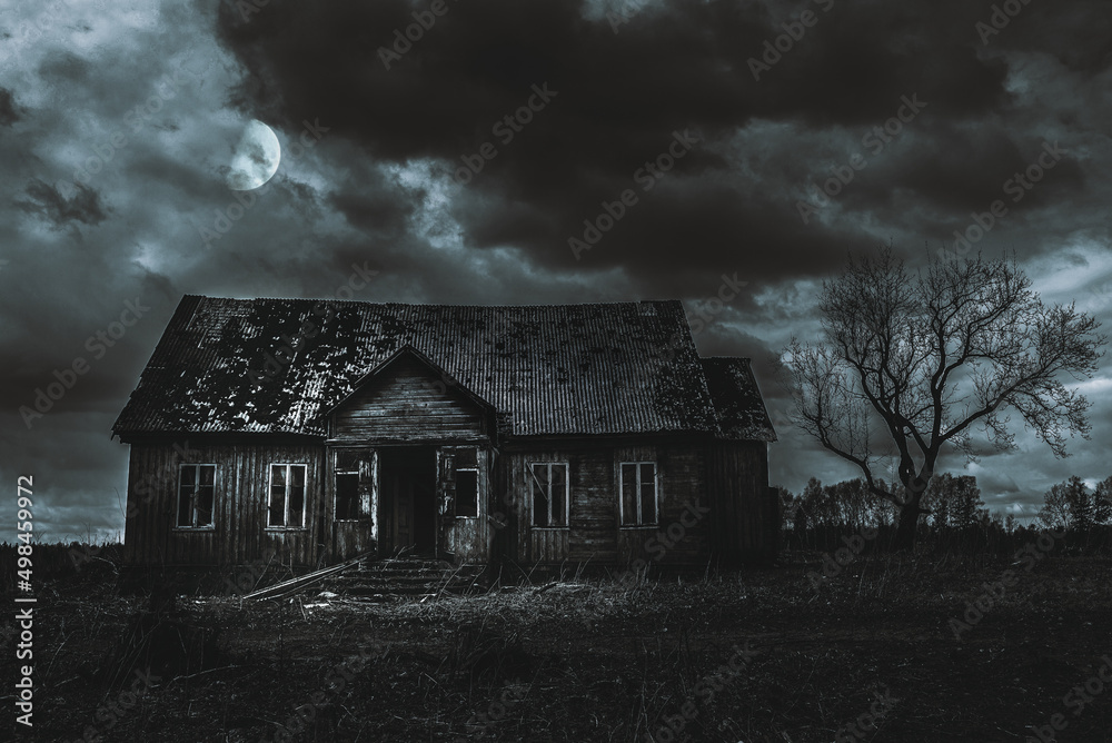 Old wooden house,dramatic clouds at night. Abandoned Haunted Horror ...